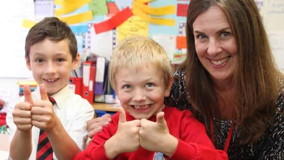 Okehampton Primary teaching assistant wins prestigious award ...