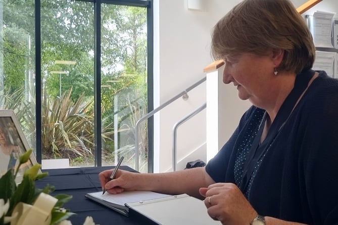 Hundreds sign books of condolence in West Devon for the Queen ...
