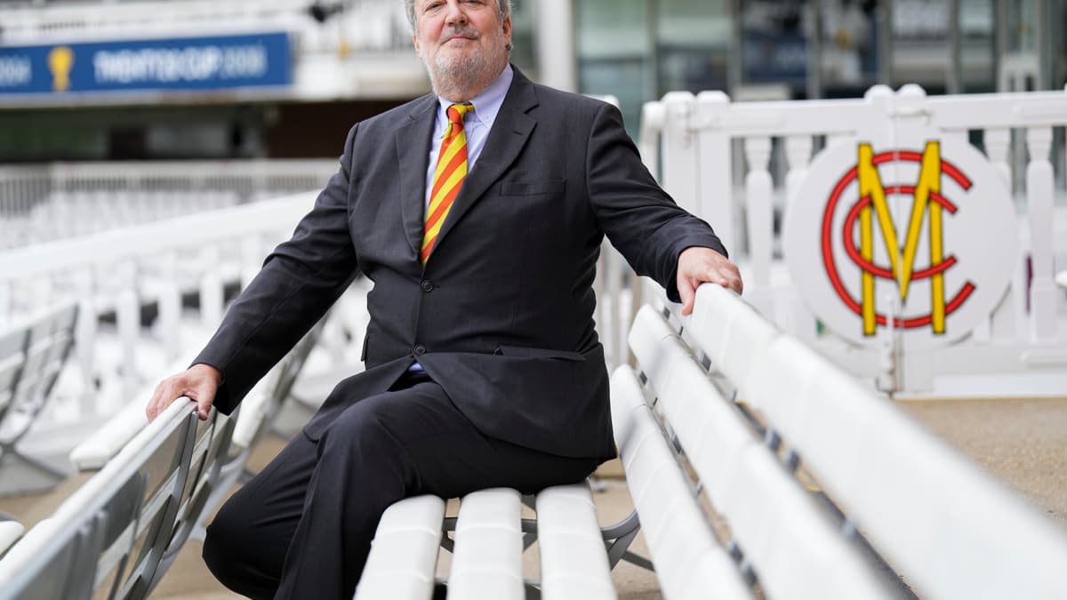 Stephen Fry and Michael Rosen back campaign to save Devon’s mobile ...